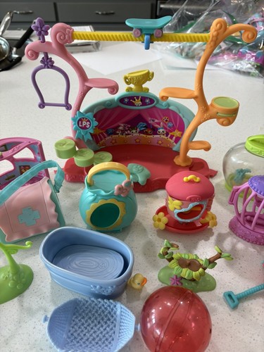 BIG LOT Littlest Pet Shop LPS PLAYSET PIECES Carriers Cages Wagon Ball ...