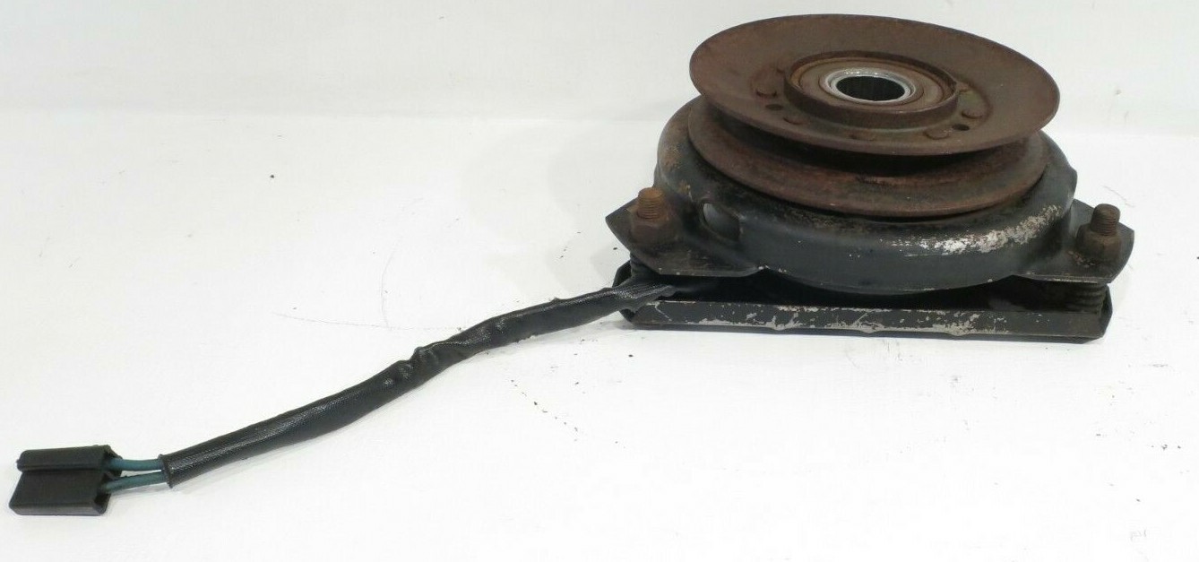 OEM John Deere LAWN GARDEN TRACTOR ELECTROMAGNETIC CLUTCH WARNER fits ...