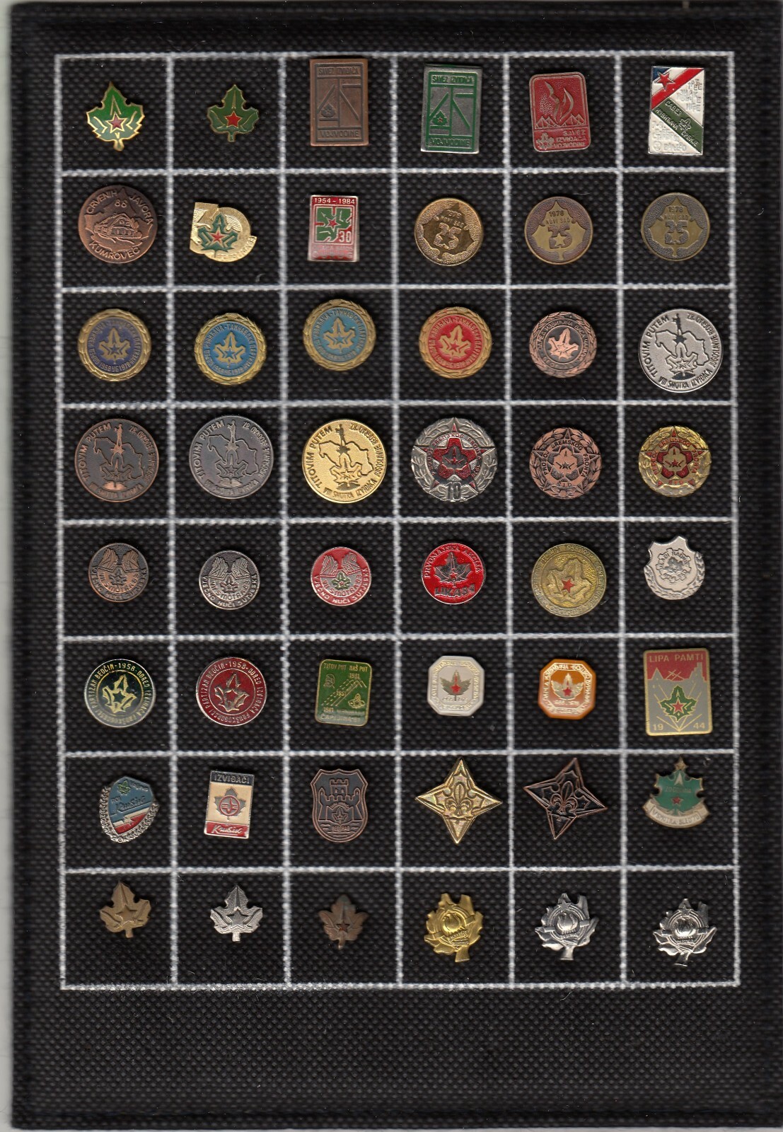 48 PIN pins badge anstecknadel SCOUT boy scouts, pins on table scouting ...