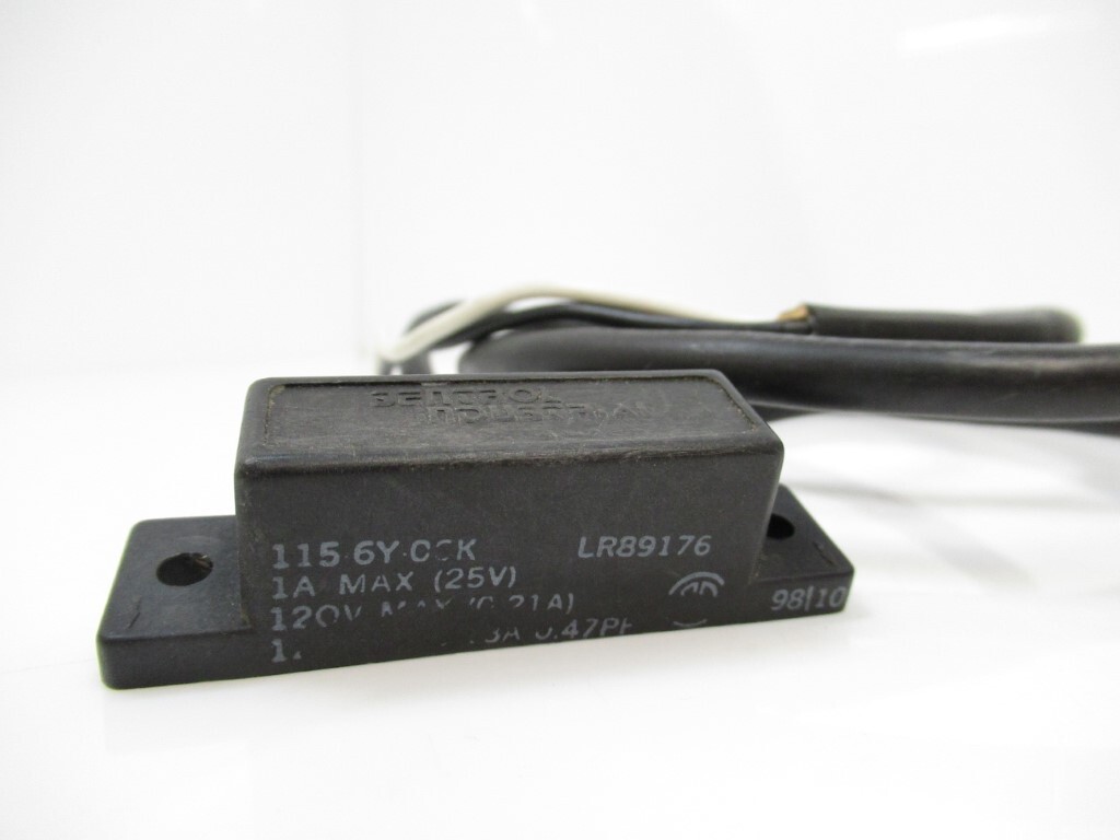 Sentrol Industrial LR89176 Guard Safety Switch Voltage 120vac for sale ...