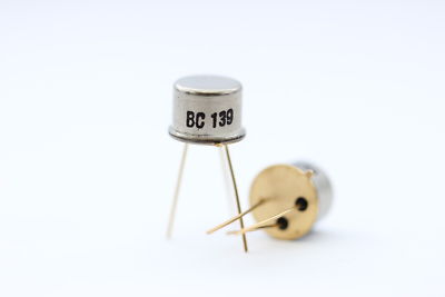 BC139 GOLD TRANSISTOR NOS( New Old Stock ) 1PC. C528BU16F201014 | eBay