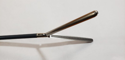 Snowden-Pencer Laparoscopic Bowel Clamp Forceps 5mm x 50cm Ratchet ...