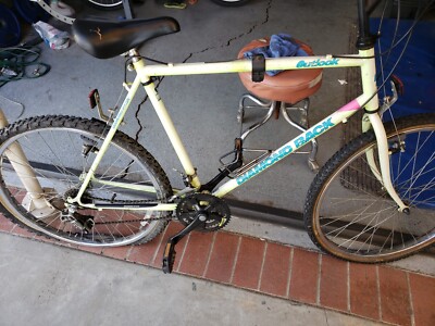 Bicycles - Diamondback Outlook - Nelo's Cycles