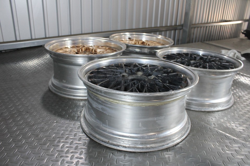 NISSAN GLORIA CEDRIC Y31 SSR MESH 15INCH 5HOLES 15 X 7.5JJ+32 PCD114.3 ...
