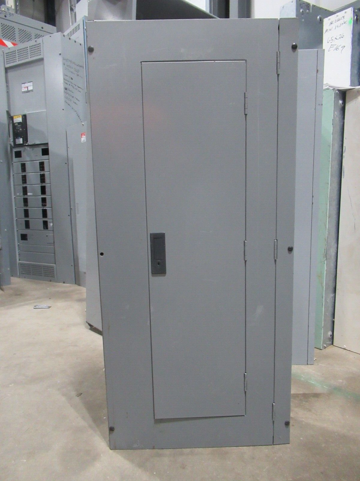 Siemens S1 Panelboard ED43B100 W/ ST Main 120/208 Volt 3PH 4W 42 Ckt ...