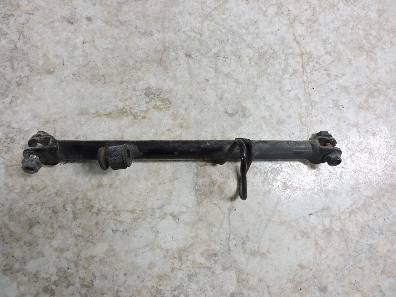 95 FZR 600 R FZR600 Yamaha rear back brake caliper stay brace rod bar ...