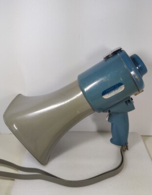 Microphones & Speakers - Transistor Megaphone