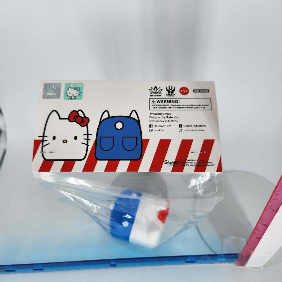 Hello Kitty X Rato Kim Vinyl Figure BOXCAT SANRIO Christmas LIMITED ...