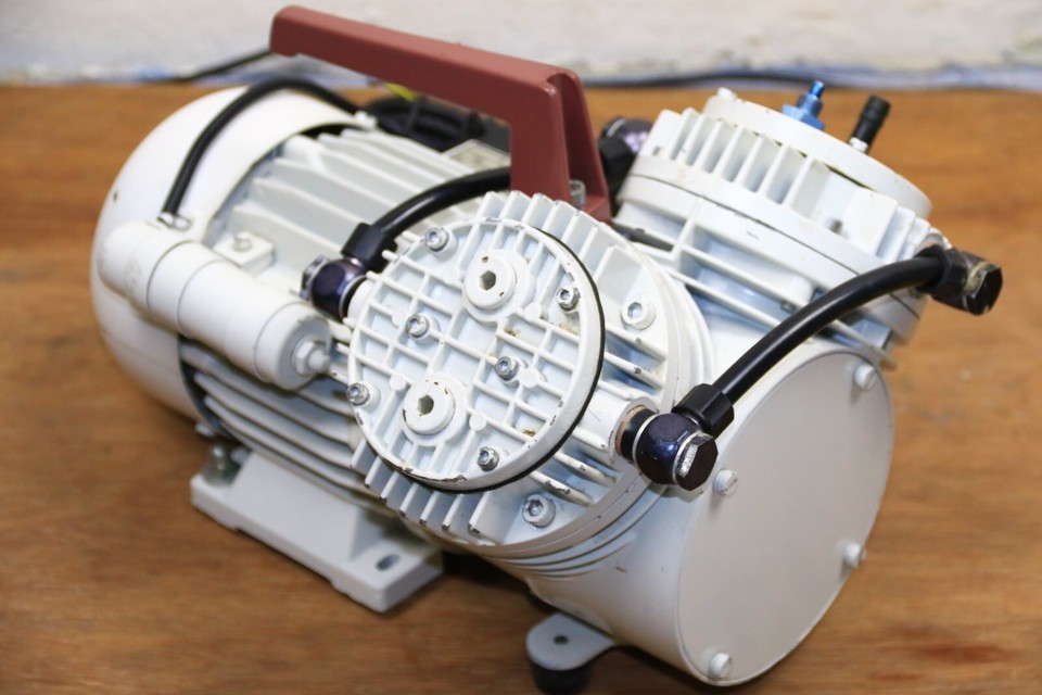 KNF NEUBERGER N 035.1.2 AN.18 DIAPHRAGM VACUUM PUMPS 1233707 | eBay