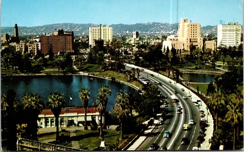 Postcard Los Angeles Wilshire Boulevard Gen Douglas MacArthur Pk 1953 ...