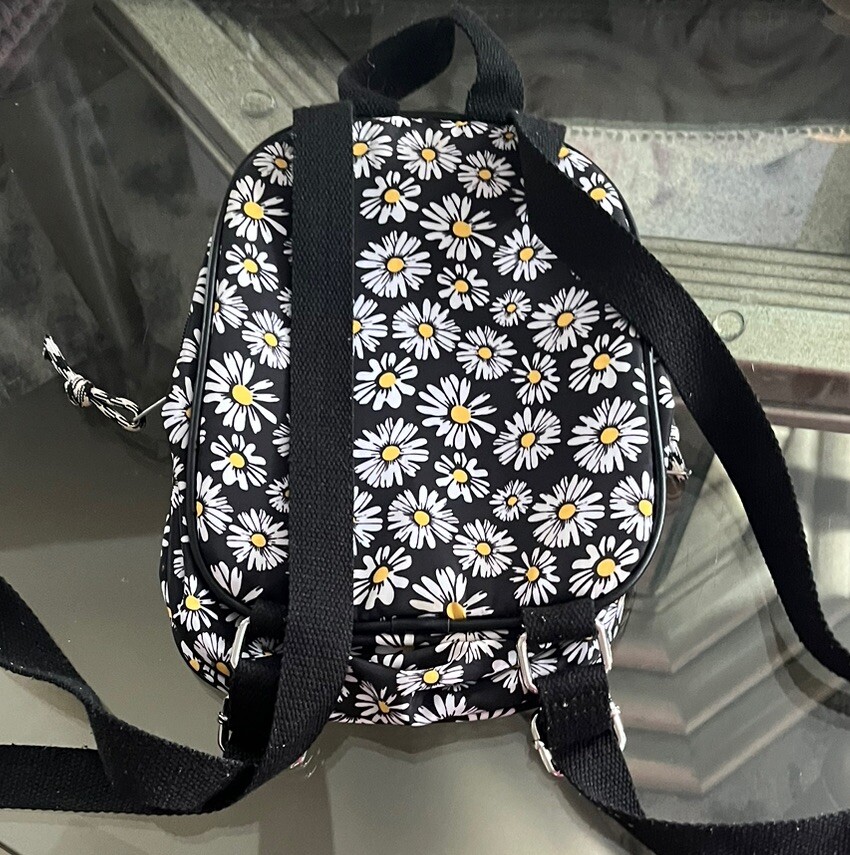 Girls Art Class Daisy Mini Backpack Daisies Black White Yellow 11 X 7 | eBay