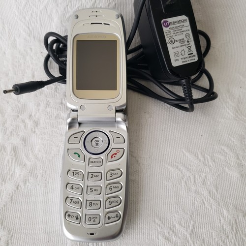 UTStarcom Audiovox CDM-8910 Silver Blue Flip Phone with Charging Cord ...