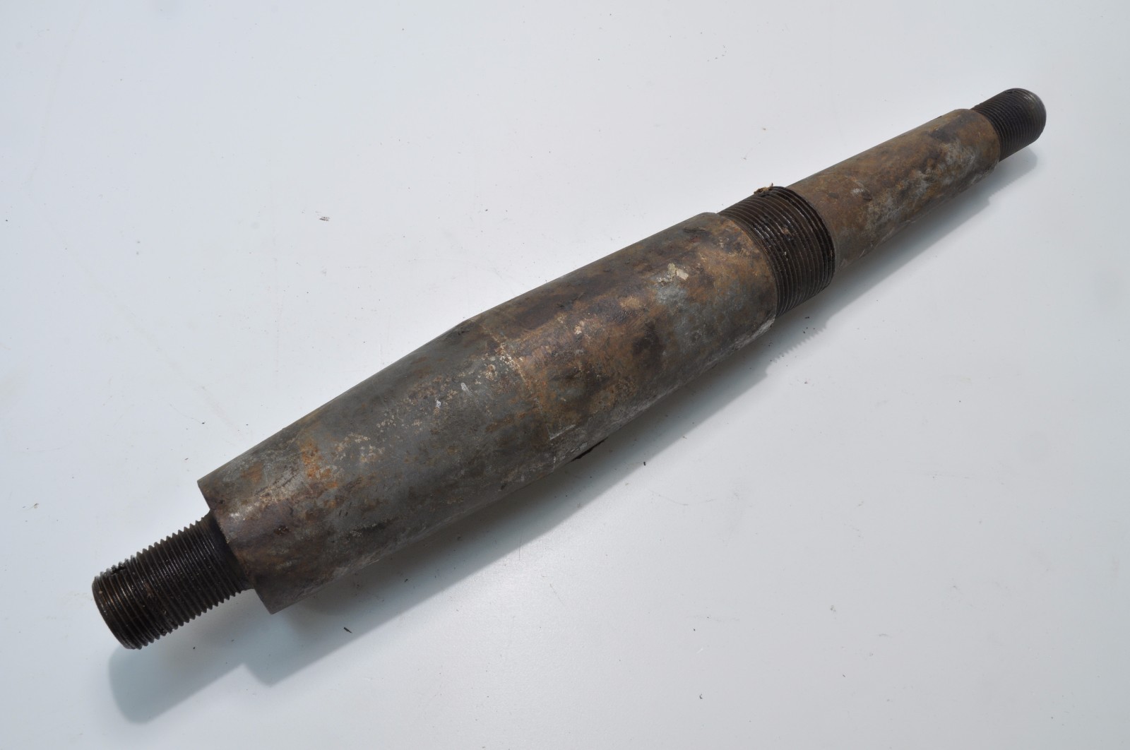 Diamond T 980 891 G159 Pin, end rear axle lower Torque Rod BB27160 ...