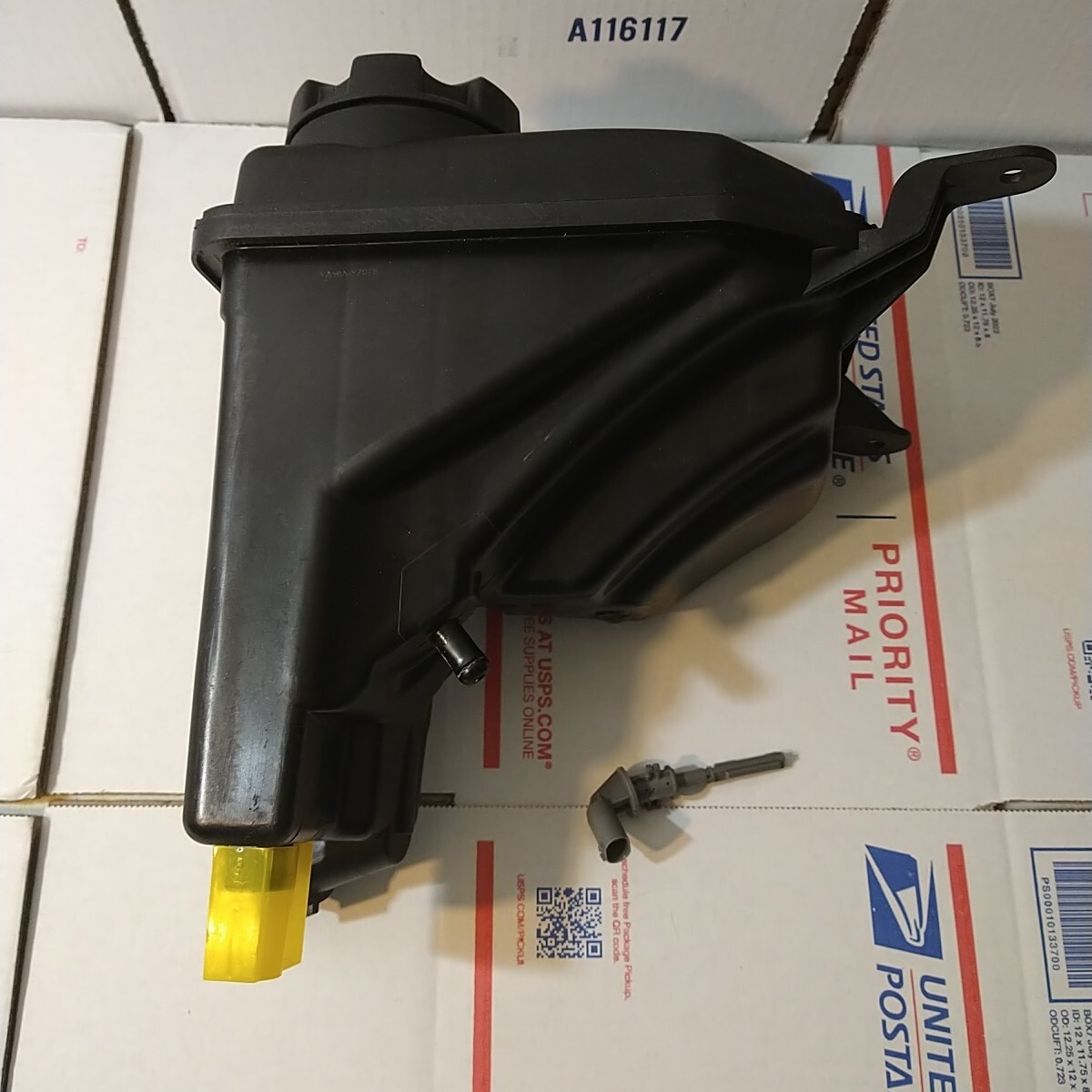 Coolant Reservoir Overflow Expansion Tank and Level Sensor and Cap ...