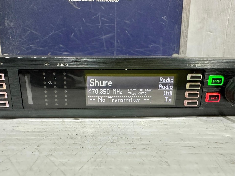 Shure AXT400 A 470-698MHz Dual Wireless Receiver W/ (2) AXT200 SM86 ...