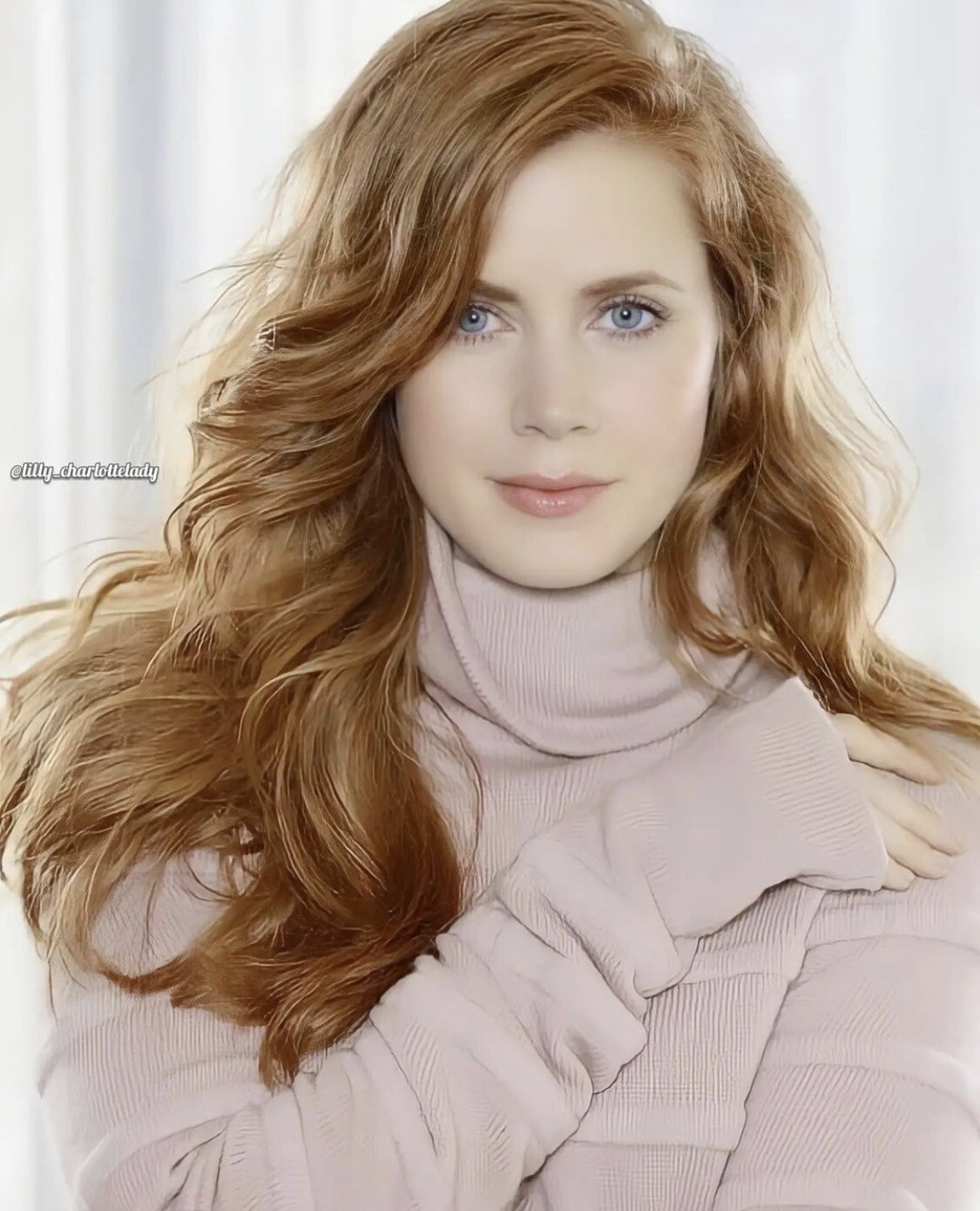 Amy Adams Headshot