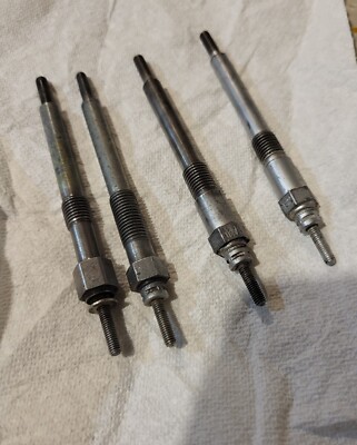 Carrier Transicold Kubota V2203-DI Glow Plugs Diesel Engine | eBay