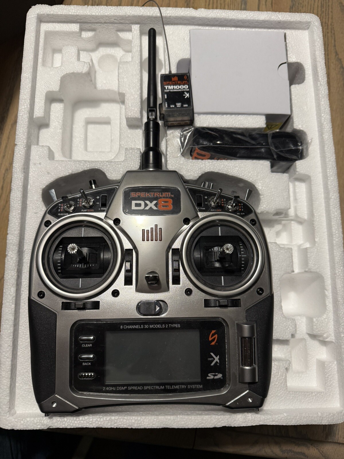 Spektrum DX8 Transmitter Radio Controller W/Receiver 2.5GHz 8 Channel ...