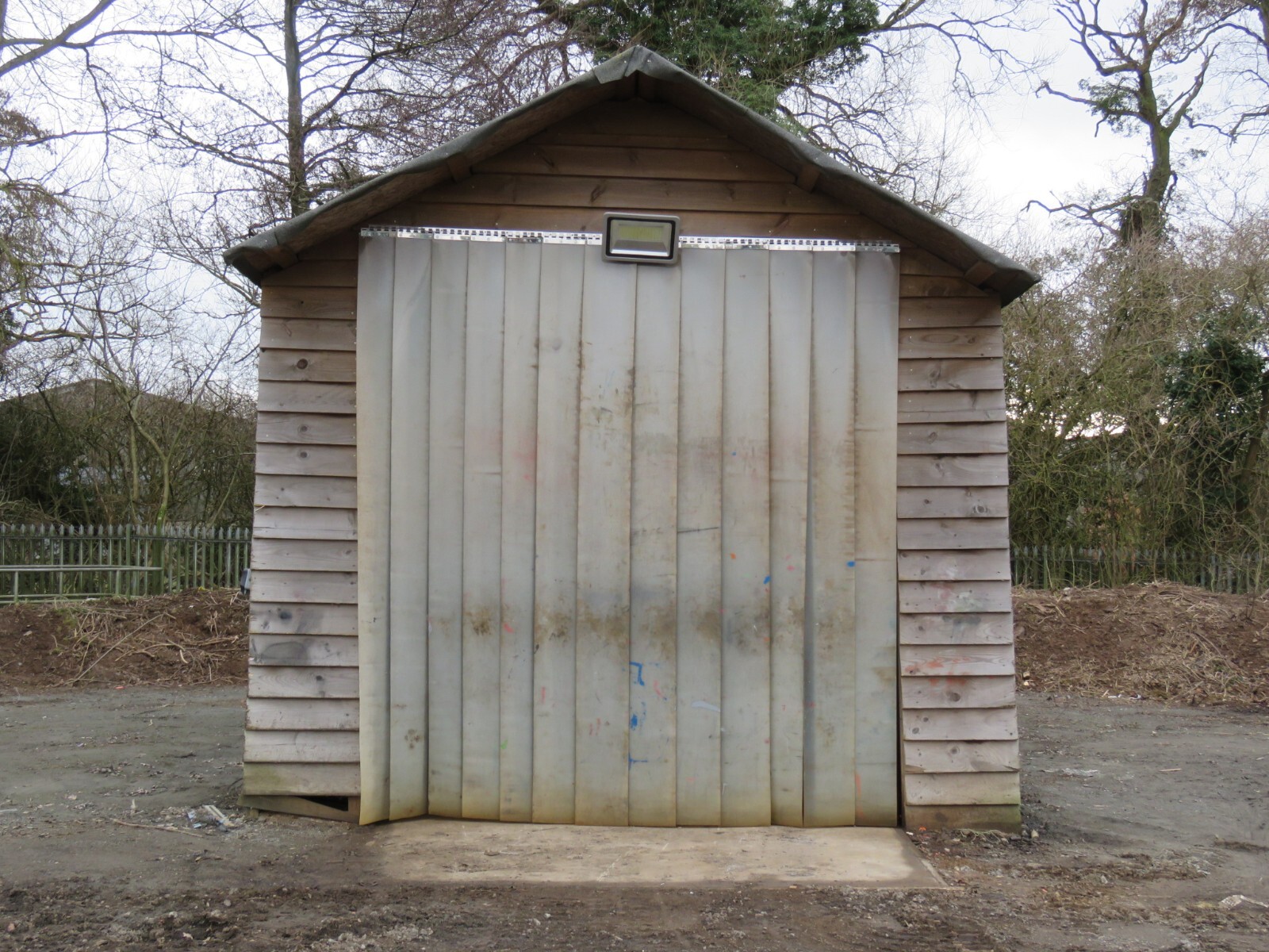 Timber Clad Garage Paint Shop Workshop Outbuilding Scaffold Frame ...