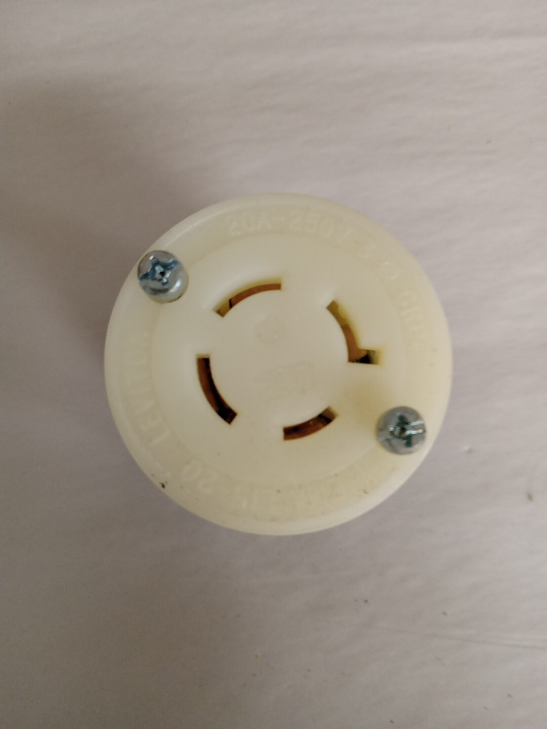 NEW LEVITON 2423 20A 250V 3 PHASE GROUNDING | Grelly USA