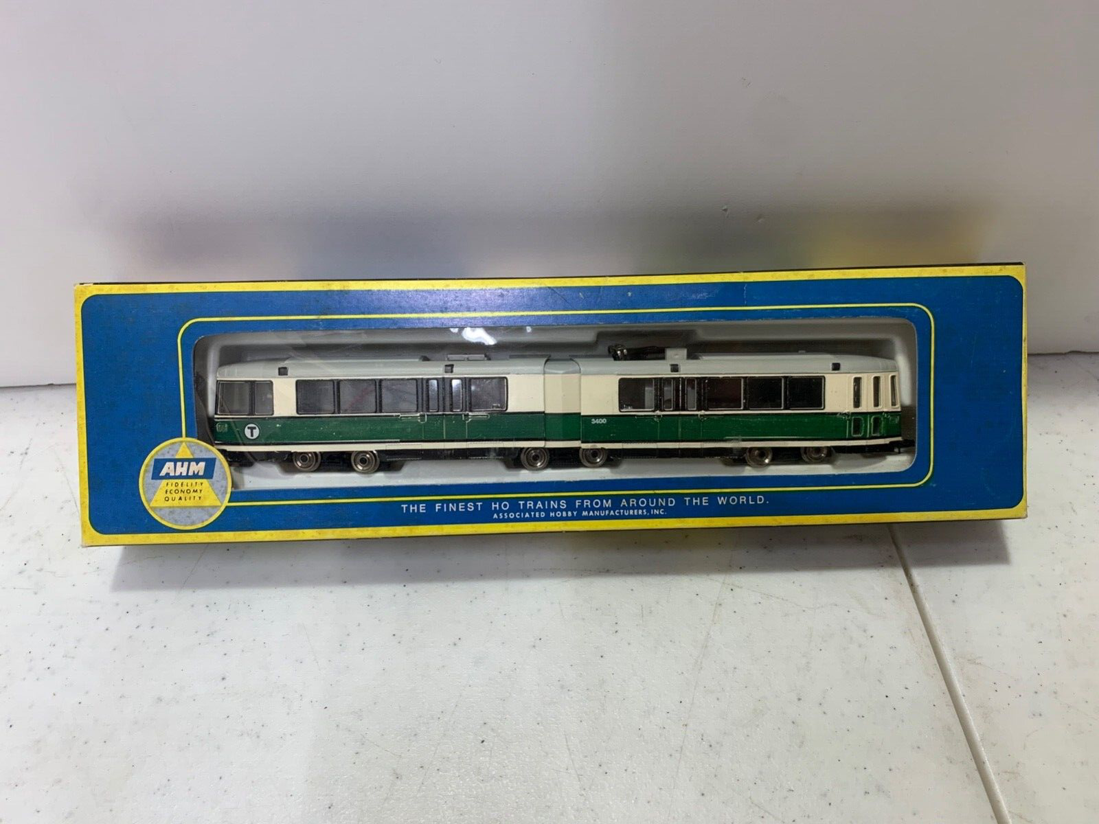 AHM 5302-02 HO Scale MBTA Boeing LRV Trolley EX/Box | eBay