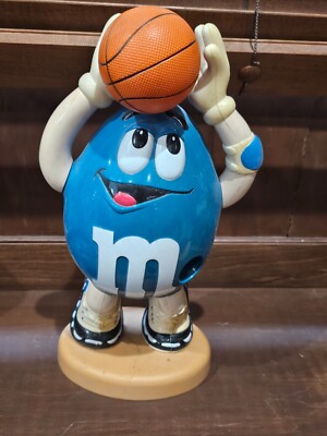 M&M BLUE BASKETBALL PLAYER CANDY DISPENSER M&M COLLECTIBLE M&M Mars Inc ...