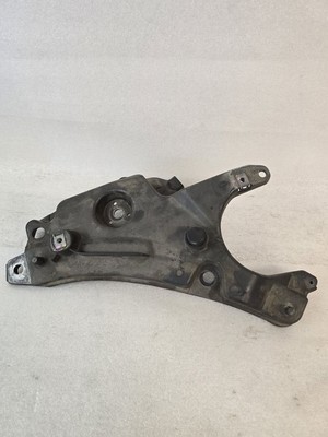 Volvo S90, V90 2019 Left front fender mounting bracket 31378984 ...