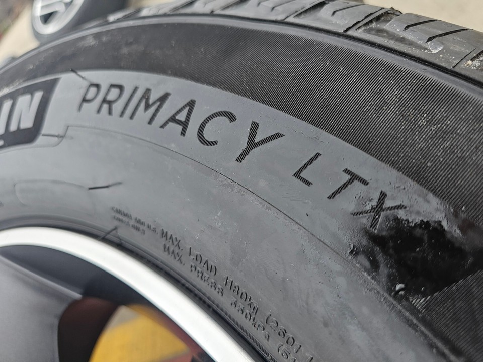 18" Jeep Grand Cherokee Durango OEM 9164 LIMITED wheels rims tires ...