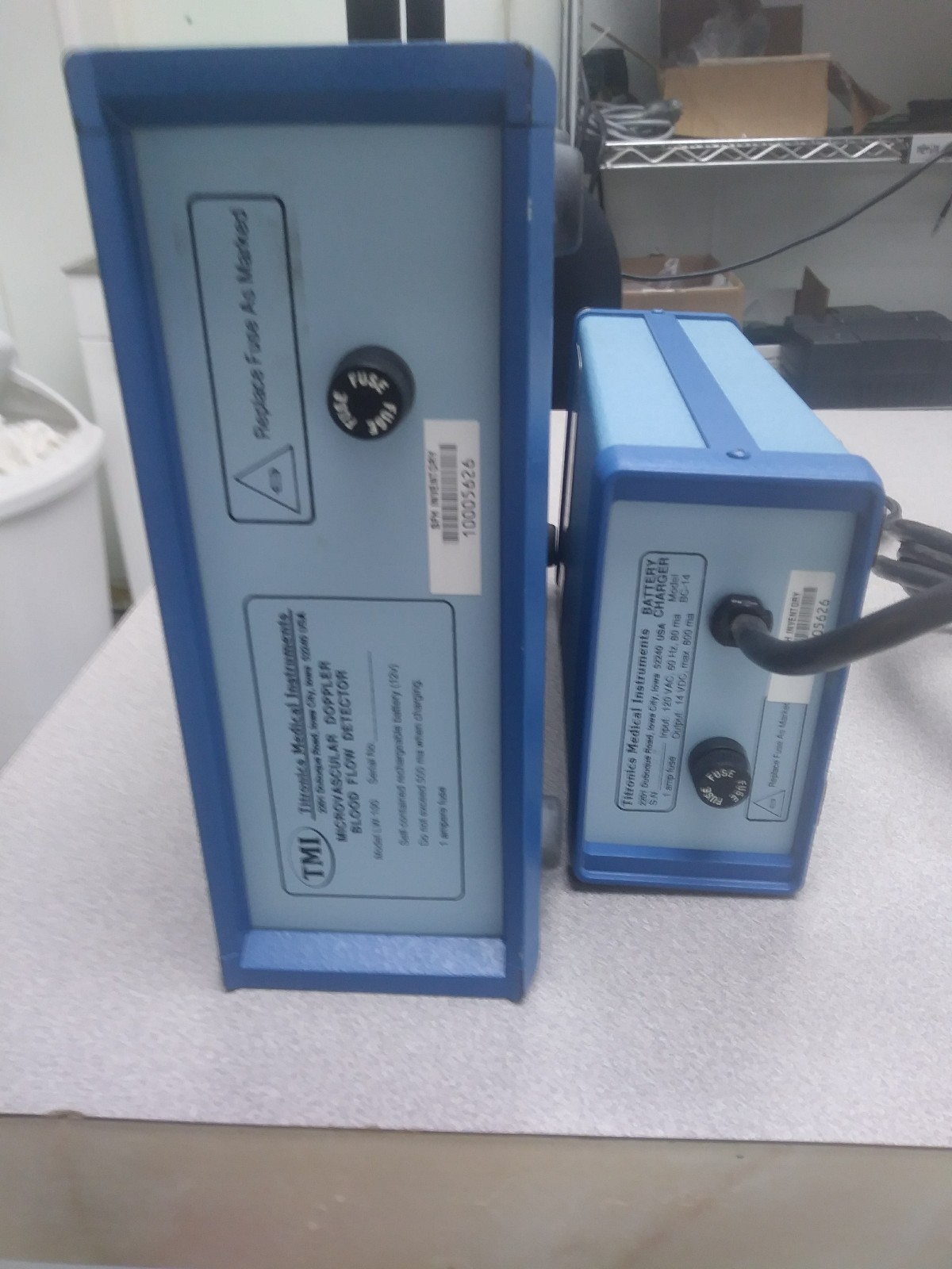 TITRONICS MEDICAL INSTRUMENTS MICROVASCULAR DOPPLER BLOOD FLOW DETECTOR ...