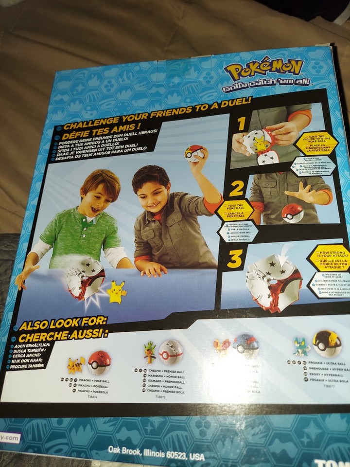 Pokemon Throw 'N' Pop Duel Pikachu Pokeball & Cubone Repeat Ball Figure ...