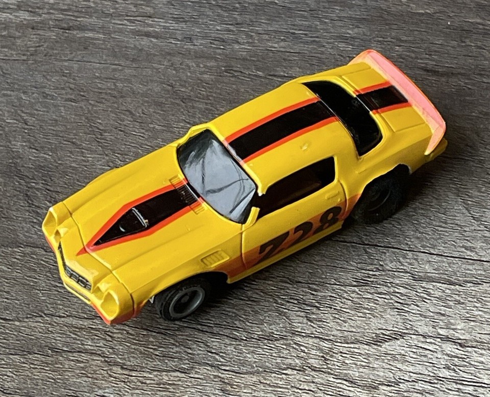 Rare TYCO '82 CAMARO Z28 YELLOW BLACK ORANGE HO SLOT CAR - Motor Runs ...