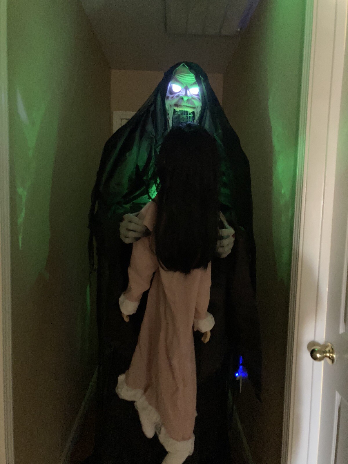 Spirit Halloween 6.2 Ft Tall Harvester of Souls Animatronic Scary Prop ...