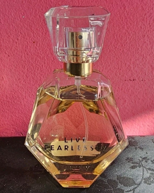 Mary Kay Live Fearlessly Eau De Parfum -Full Size- DISPLAY/READ*** | eBay