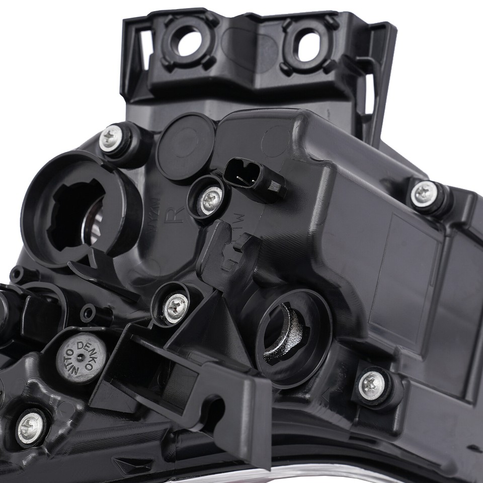 Right For 2017-2018 Toyota Prius Light Tail Light Set Brake Lamp ...