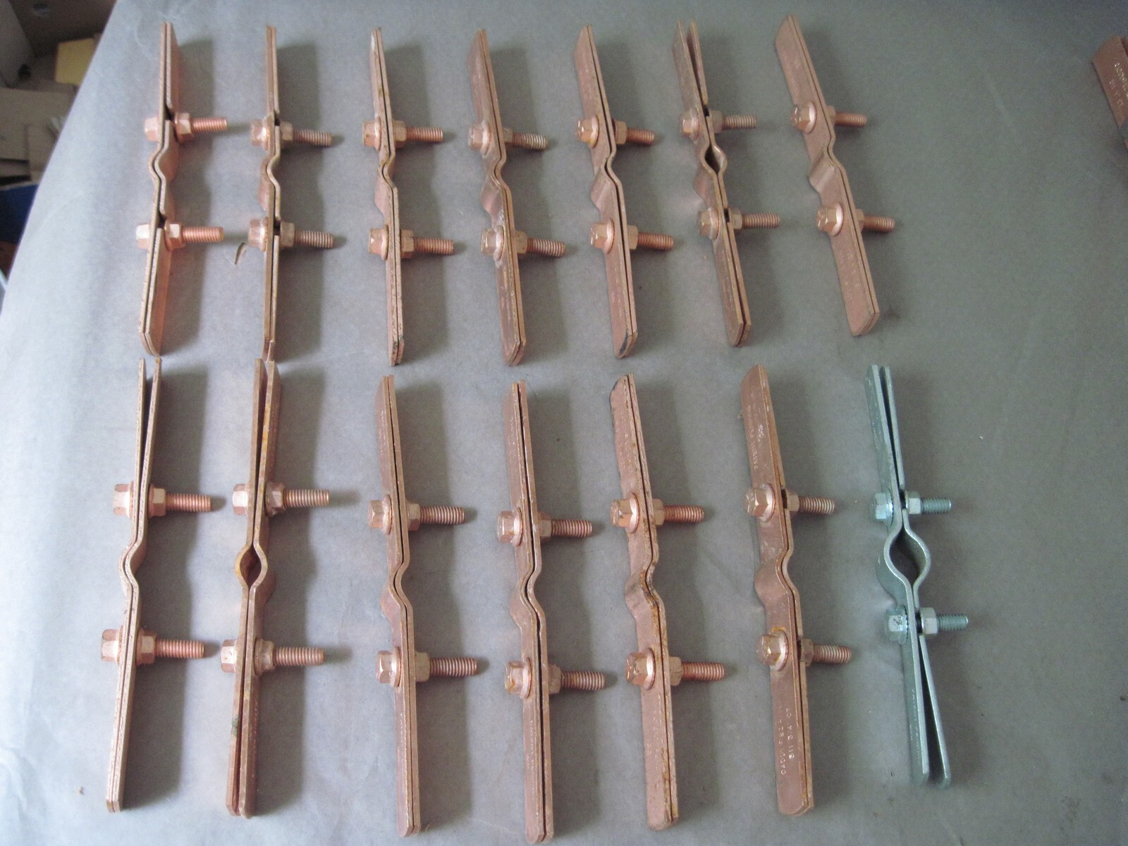 (Qty 14) 511 nVent Caddy EZ Riser for Copper Tube, 3/4" Pipe, 7/8" OD ...