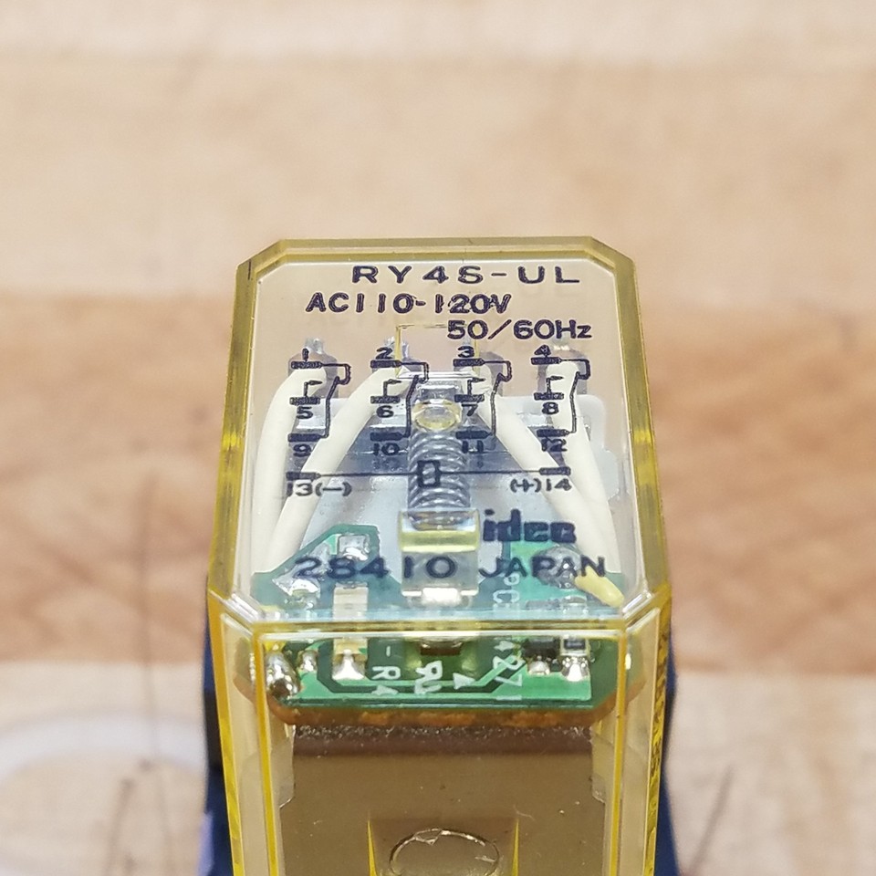 Idec RY4S-UL Relay, 120V, 60Hz With Allen Bradley 700-HN128/B Relay ...