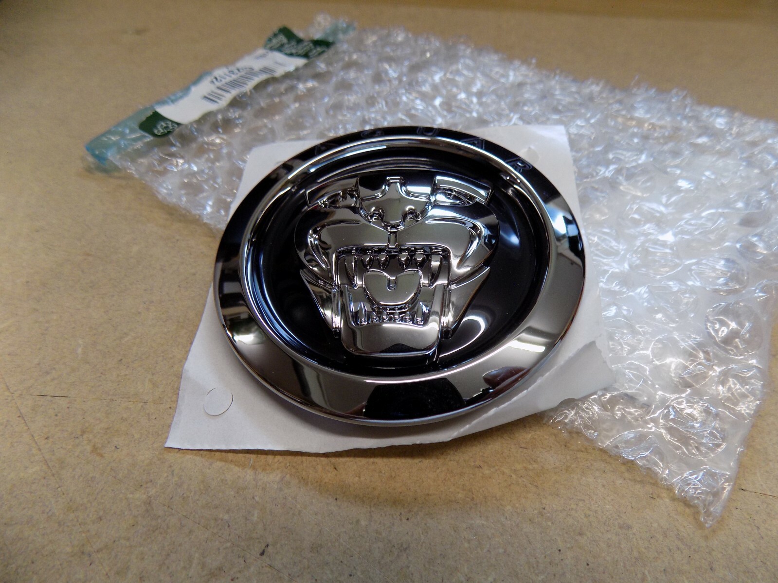 Genuine Jaguar XJ XK XF Radiator Growler Grille Badge C2Z31124 for sale ...