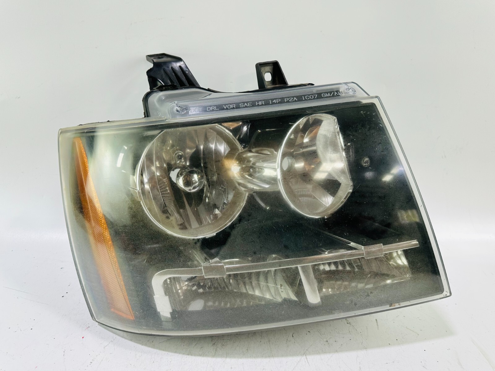 2007 2008 2009 2010 2011 2012 2013 Chevy Tahoe Headlight Right Halogen ...