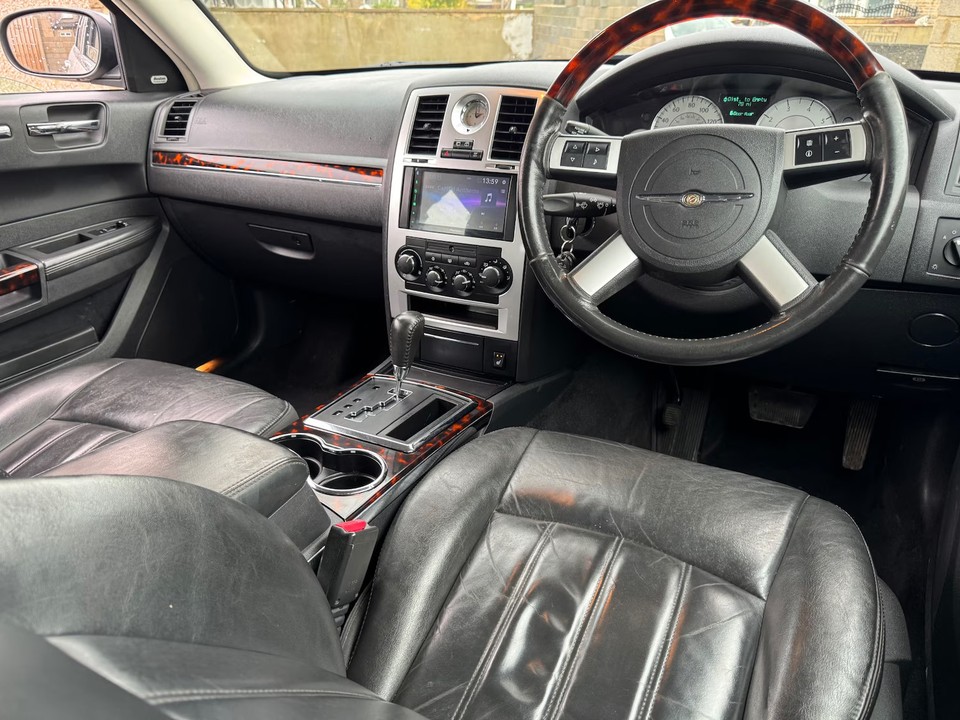 2010 Chrysler 300C 3.0 V6 CRD 5dr Auto ESTATE Diesel Automatic | eBay UK