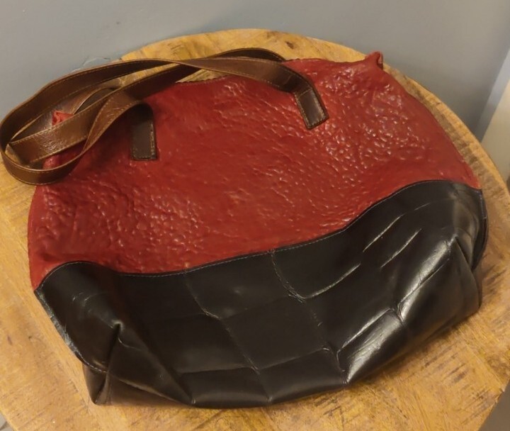 $850 Retail Rare B.May Leather Shoulder Purse - Gem