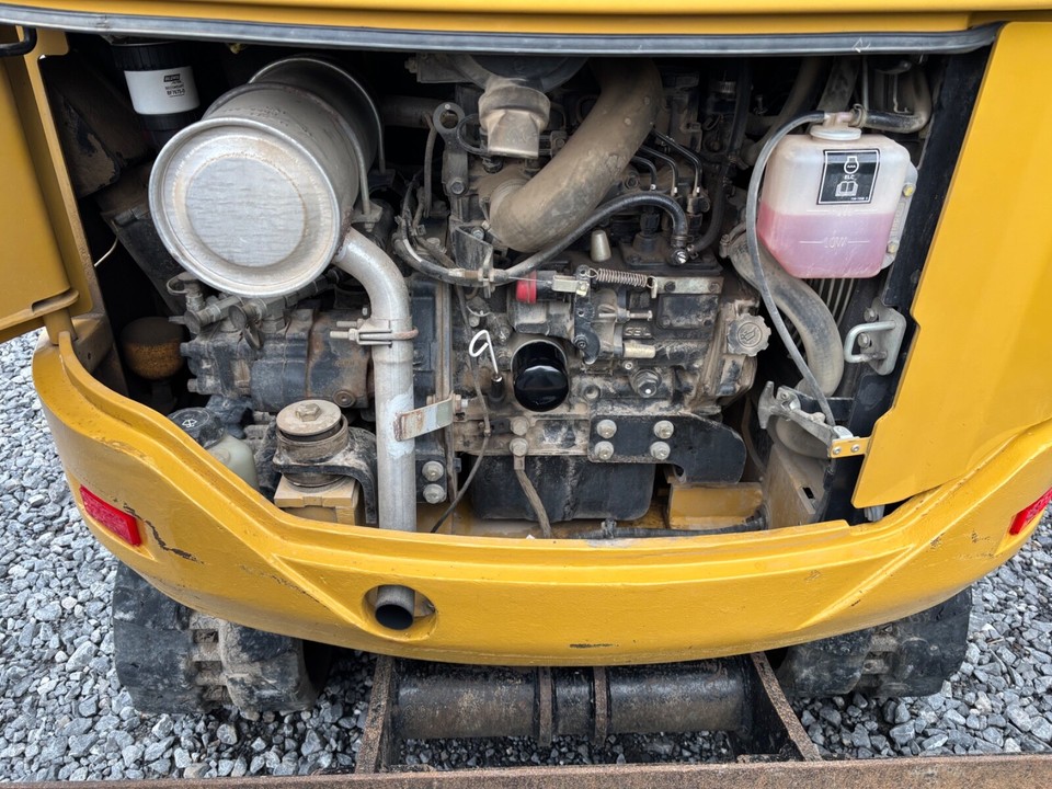 2010 Cat 302.5C 2.8t Mini digger 2.5t 3t machine | eBay UK