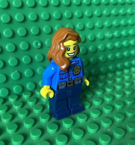 LEGO Town City Minifigure cty0485 Police Station Female Officer 2014 ...