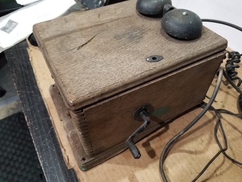 Western Electric 202 Non-Dial Telephone w/ Wooden Crank Magneto Box ...