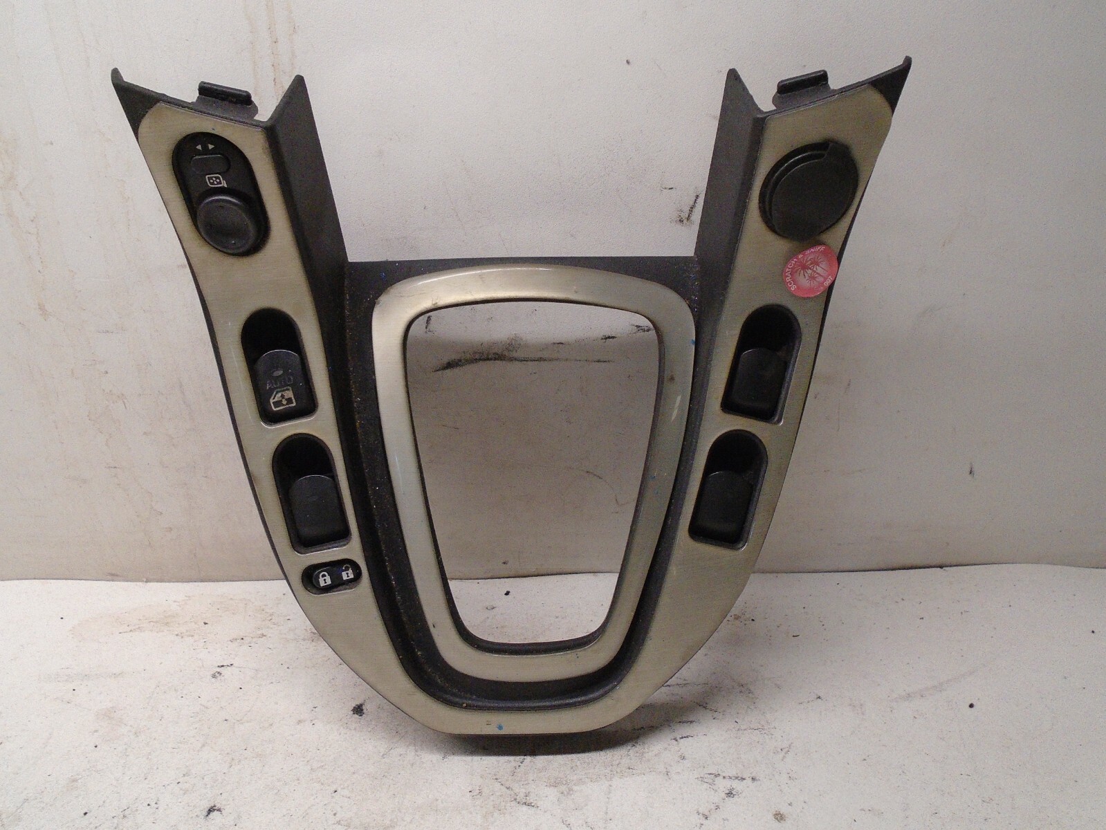 2002 2003 Saturn Vue Left Side Master Window Switch Bezel OEM | eBay