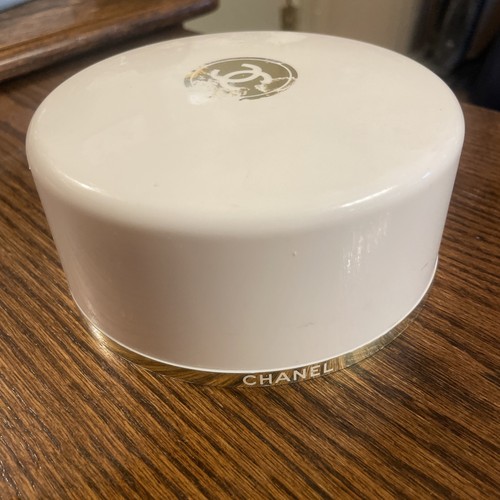 Vintage CHANEL No. 5 White Dusting Bath Powder with Puff & Screen ...