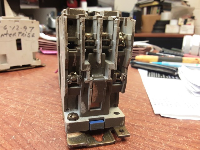 Cutler-Hammer 3 Pole Contactor 12 Amp Model CE15CN3 for sale online | eBay