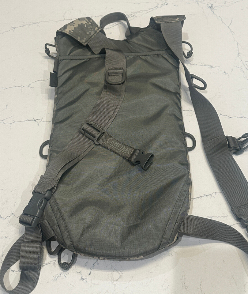 CamelBak Maximum Gear ThermoBak 3L Hydration Backpack Cam- HAS HOSE- NO ...