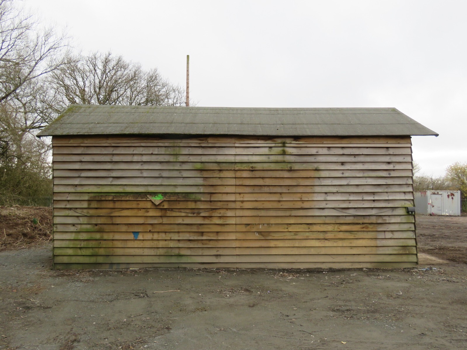 Timber Clad Garage Paint Shop Workshop Outbuilding Scaffold Frame ...