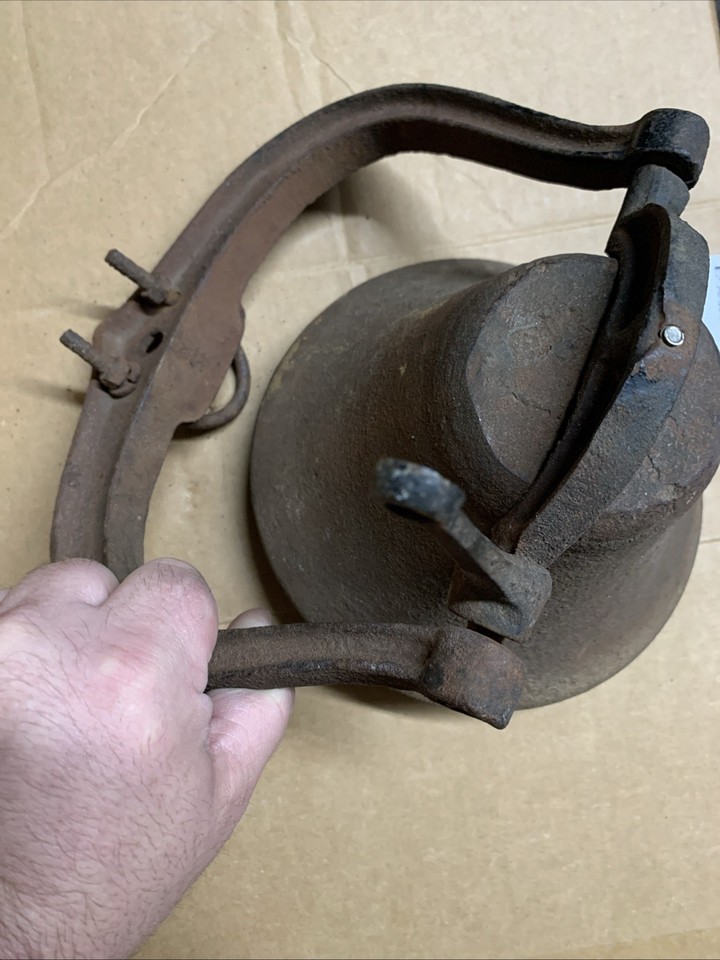 Antique Cast Iron Dinner Bell with Bracket Outdoor Hanging Farm Bell | eBay