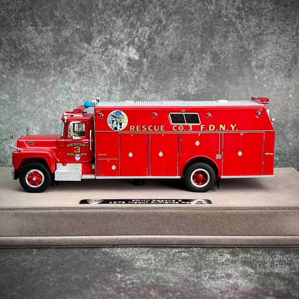 Fire Replicas 1/50 NYFD 1979 MACK R/Pierce Rescue Engine 3 Bronx model ...